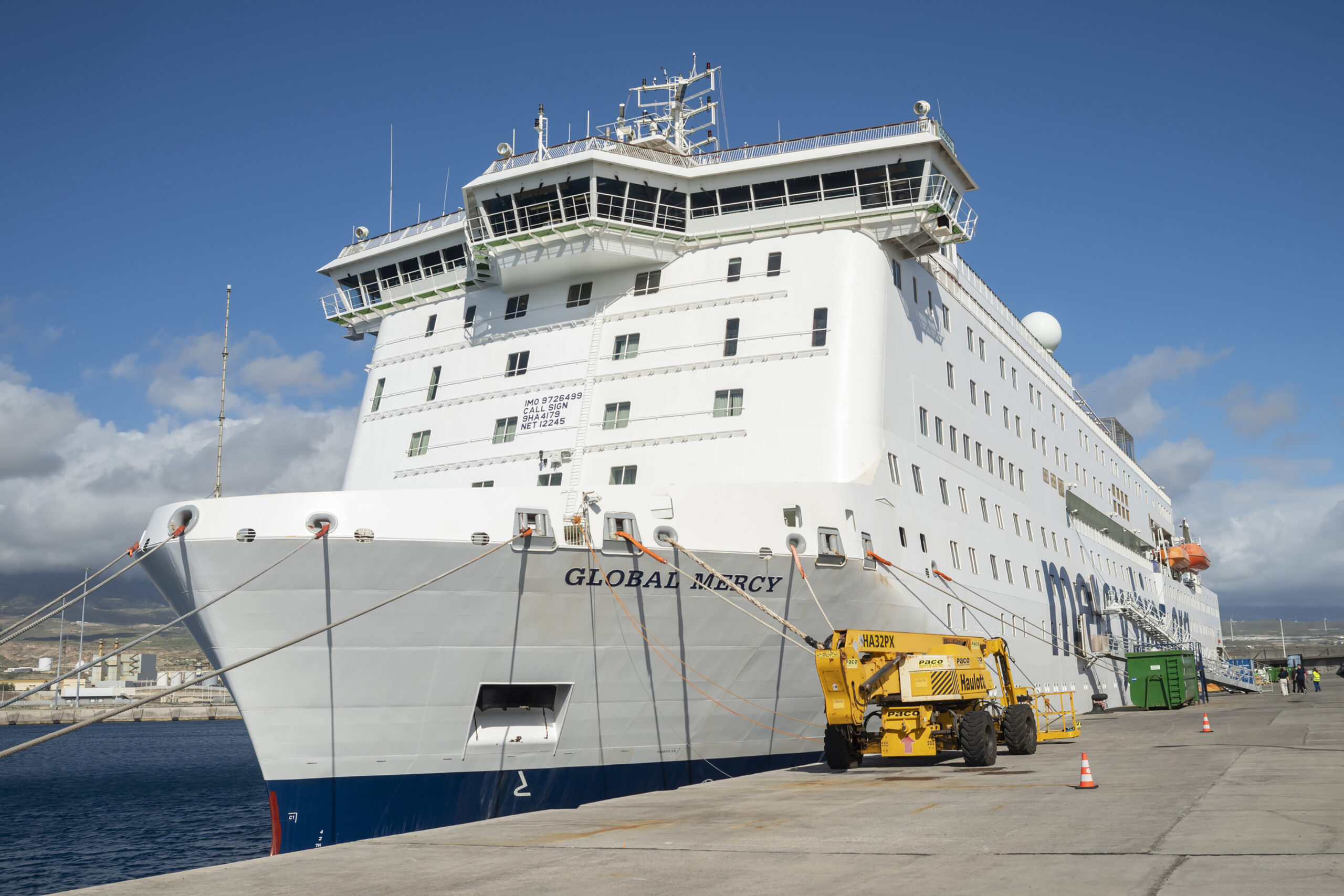 Ship shape in Tenerife, medical case study photography in an unusual location - David Burrows ...